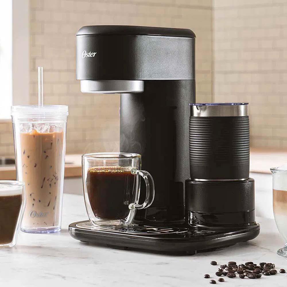 Cafetera Latte 4 en 1 de Color negro - Empresas Cemaco